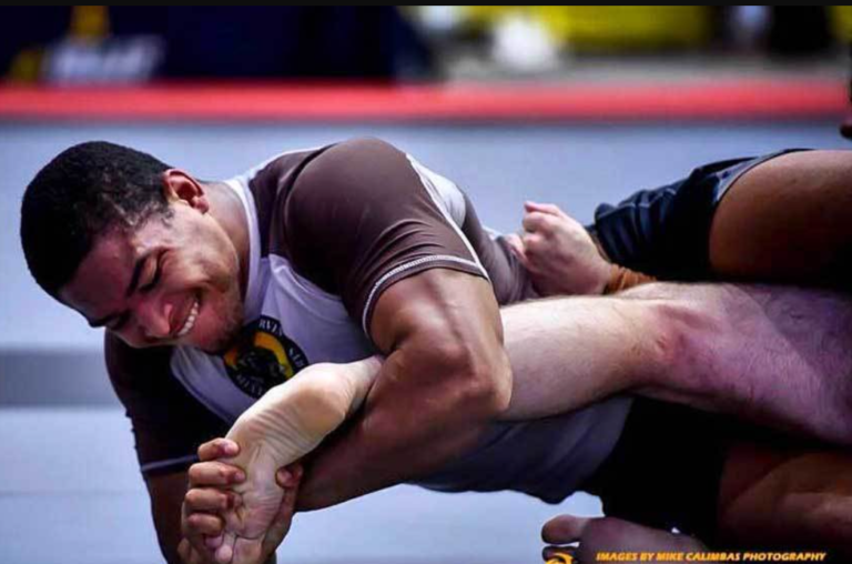 Leg Locks 101: A Guide to Positions, Submissions, Dangers, And Rules ...