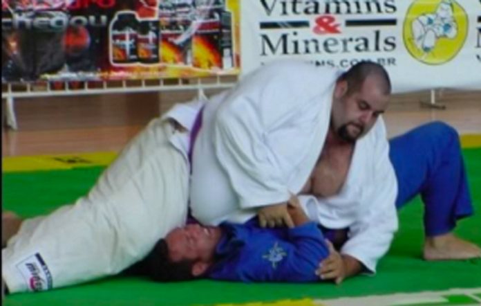 BJJ Side Control Essentials For Beginners - BJJ World