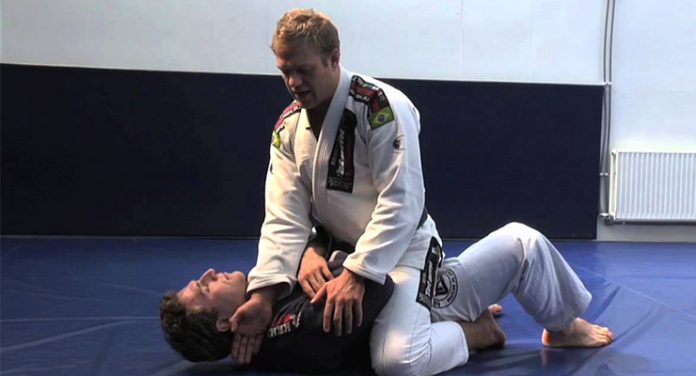 Middle Mount BJJ Position: The Forgotten Mount - BJJ World