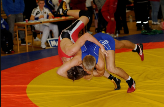 How to Hip Toss Like a Pro: A Step-by-Step Guide For Grapplers - BJJ World